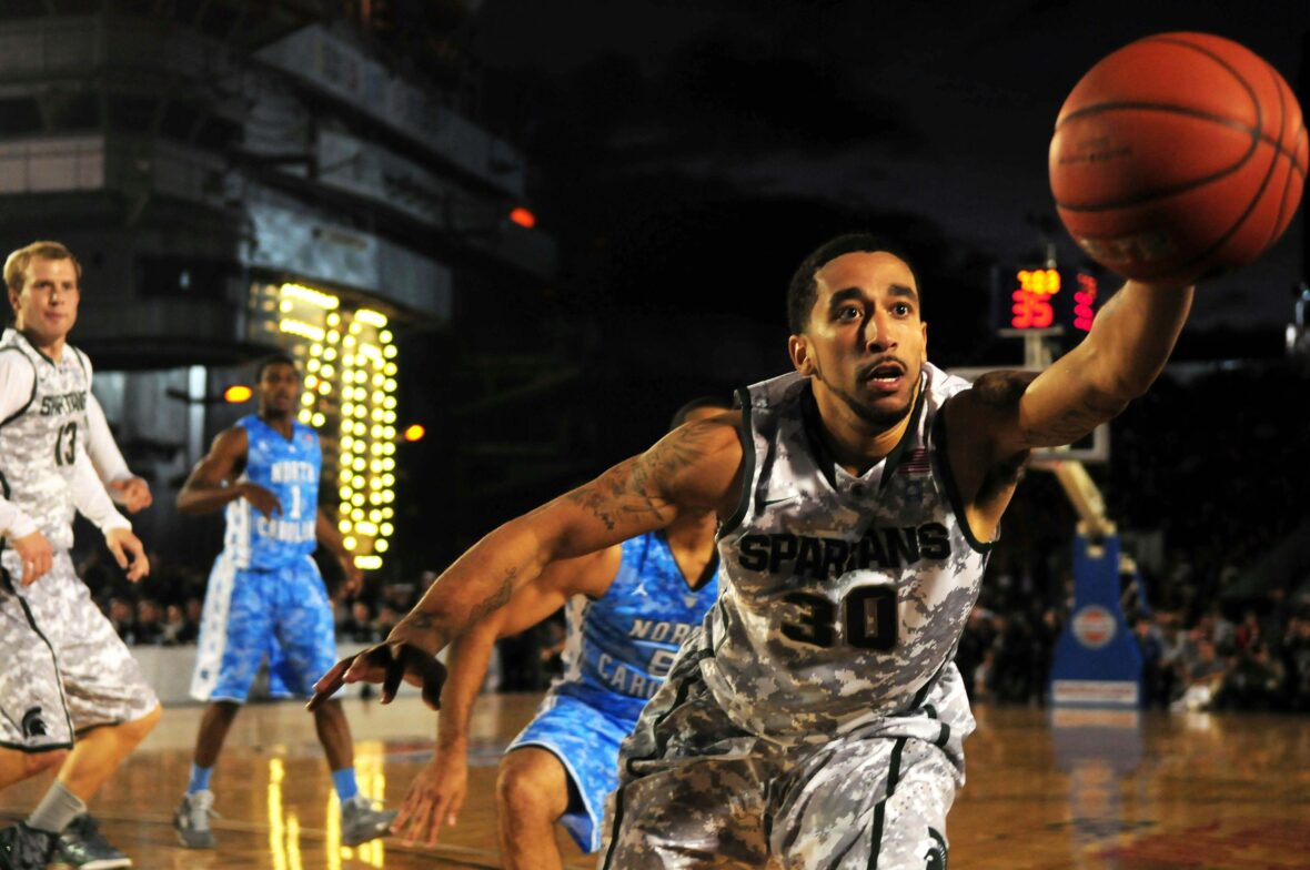 Augmented Reality Basketball: How AR is Revolutionizing the Court ...