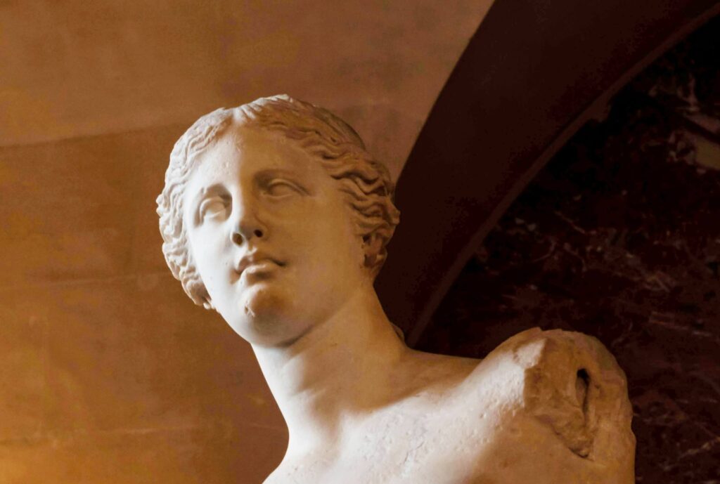 The Sculpture Venus de Milo: Know Beauty in Broken Perfection – Raise ...